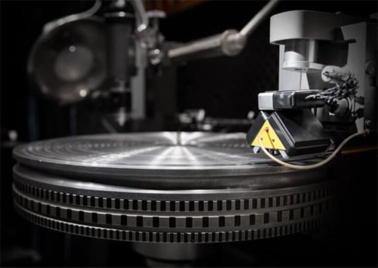 Mobile Fidelity Sound Lab - Hi-Fi Hall of Fame